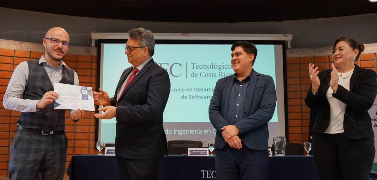 Técnico en Desarrollo de Aplicaciones de Software es Nivel 3 en el ...