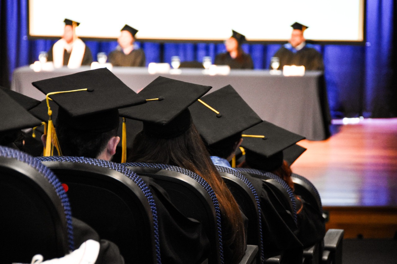 Graduación en Cartago: 593 nuevas historias de éxito profesional de la ...