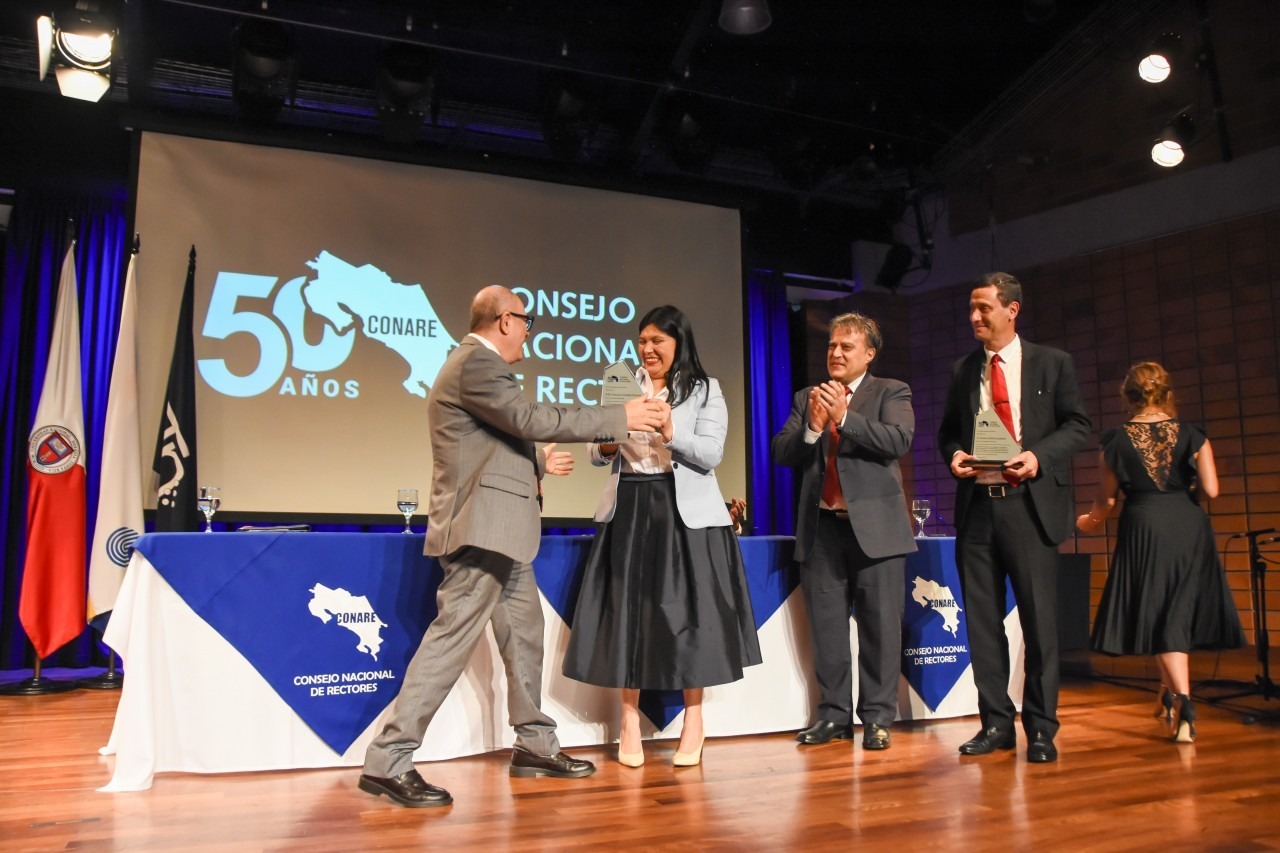Rectora del TEC es la primera mujer en asumir presidencia de CONARE en ...