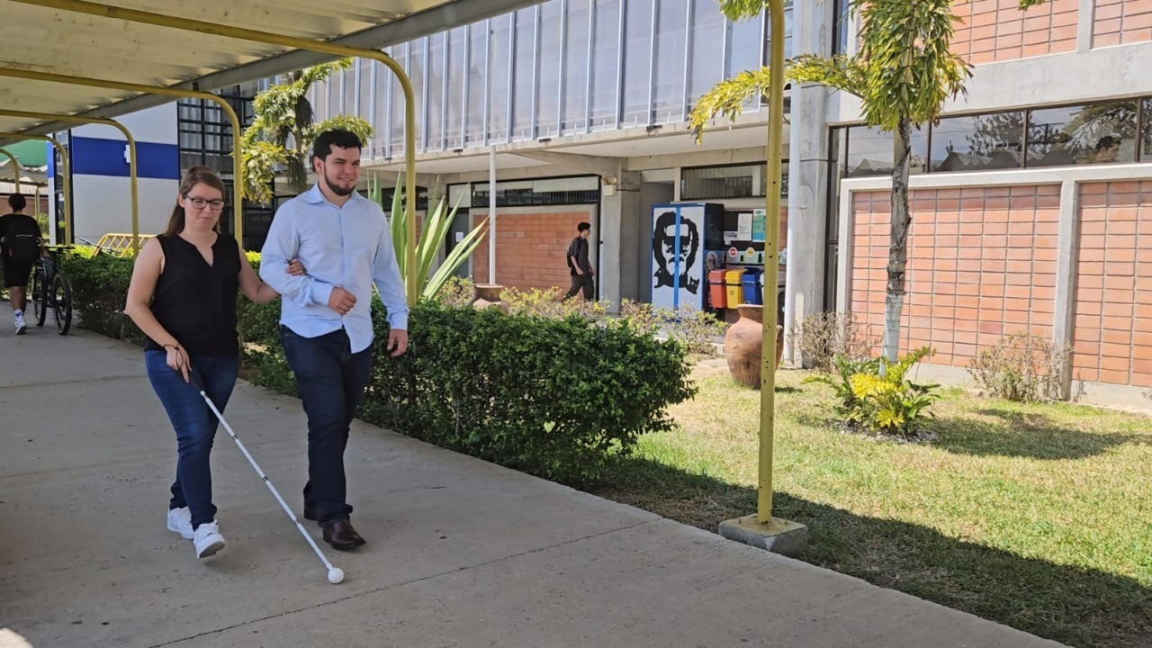 Personas con discapacidad visual podrán entender textos financieros de ...