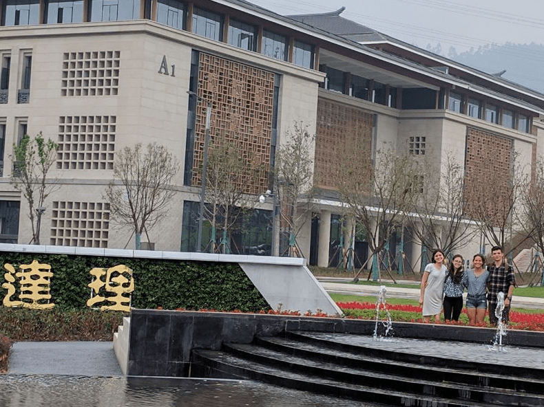 Histórico: Estudiantes del TEC están de intercambio en universidad de ...