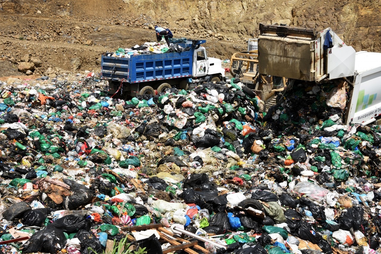 Recicladores informales son actores clave en la cadena de valor | Hoy ...