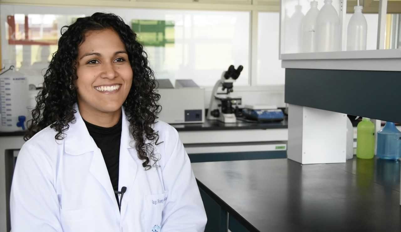 Una joven que nació en el campo y se convirtió en científica | Hoy en ...